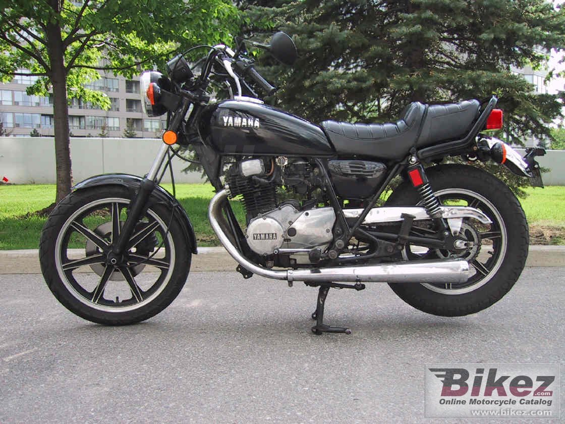 Yamaha XS 400 poster